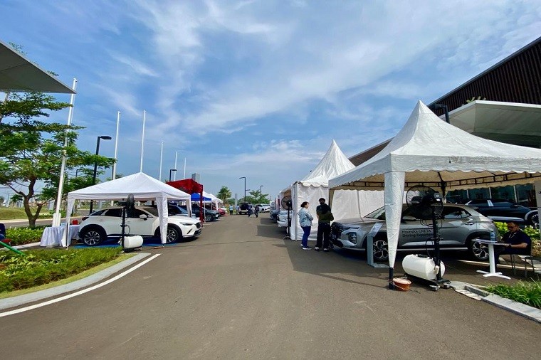 auto-show-gathering--bca-di-summarecon-crown-gading